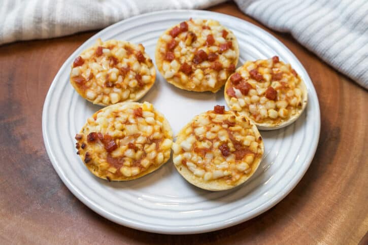 Air Fryer Frozen Mini Pizza Bagels - Tamara Ray