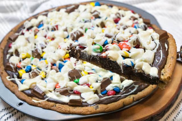 Cookie Pizza (Loaded Chocolate Chip) - Tamara Ray