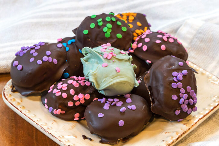 Marshmallow Easter Eggs - Tamara Ray