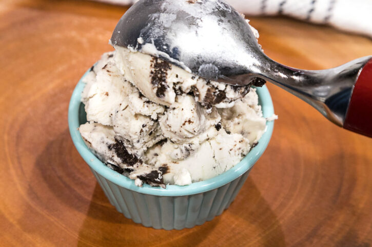 Oreo Ice Cream Recipe - Tamara Ray